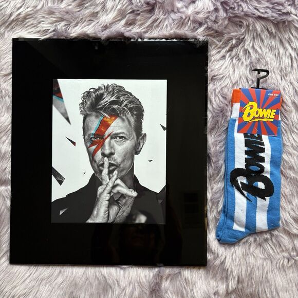 Wall Decor | David Bowie Legend Tribute Set Framed Photo Socks Limited ...